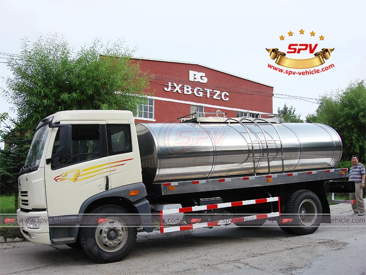8,000 Litres (2,100 Gallons) Stainless Steel Milk Truck, Road Milk ...