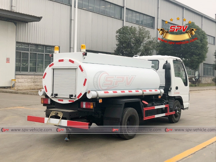 2,000 Litres (500 Gallons) Mini Fuel Bowser ISUZU, Oil Transport Truck ...