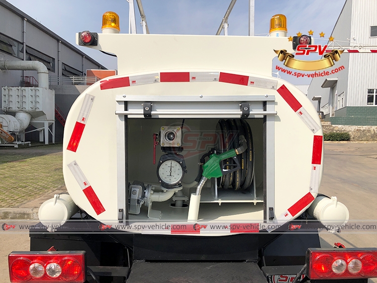 【Oct, 2020】To Bangladesh - Refueling Tank Truck JMC(2,000 Litres)