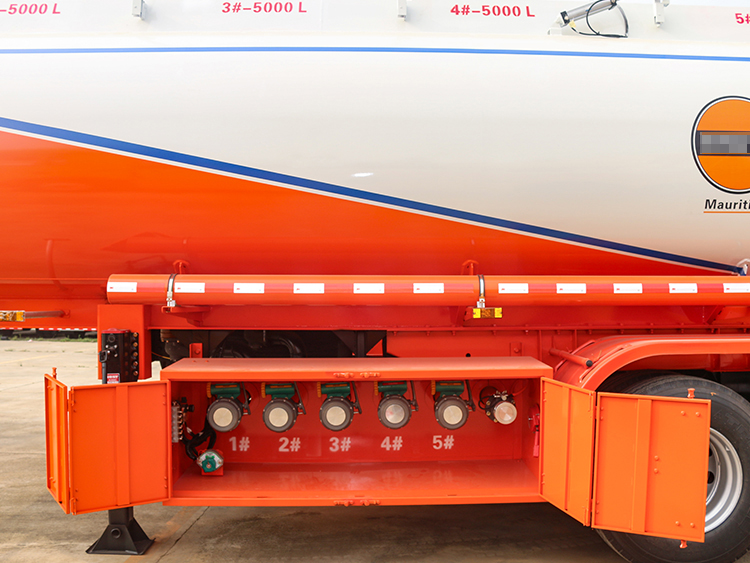 Cases - Four Wheel Drive Tanker, Fire Truck, Aerial Platform Truck